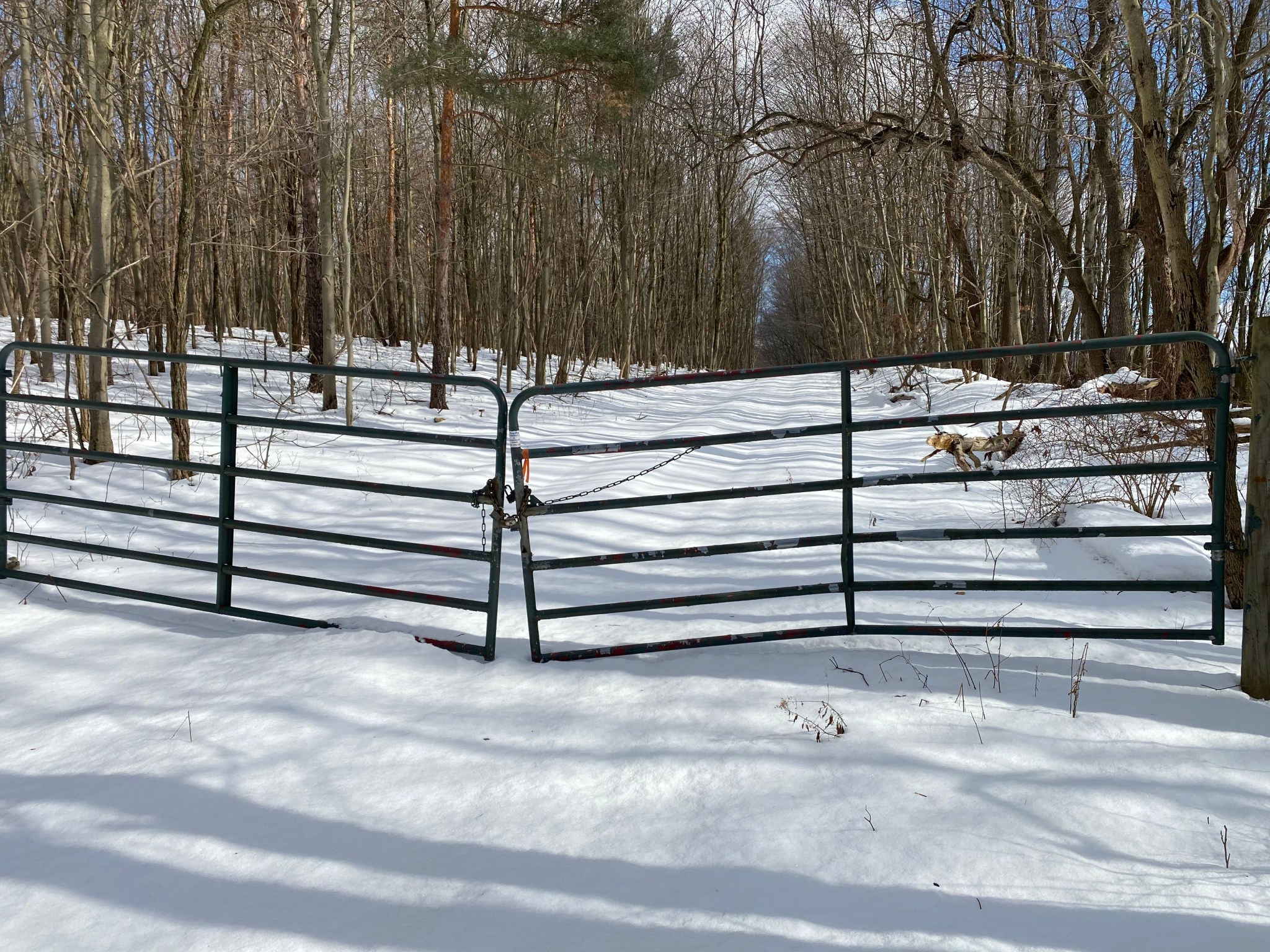 KEG Gates™Vertical lift entry gatesNeed A Lift?