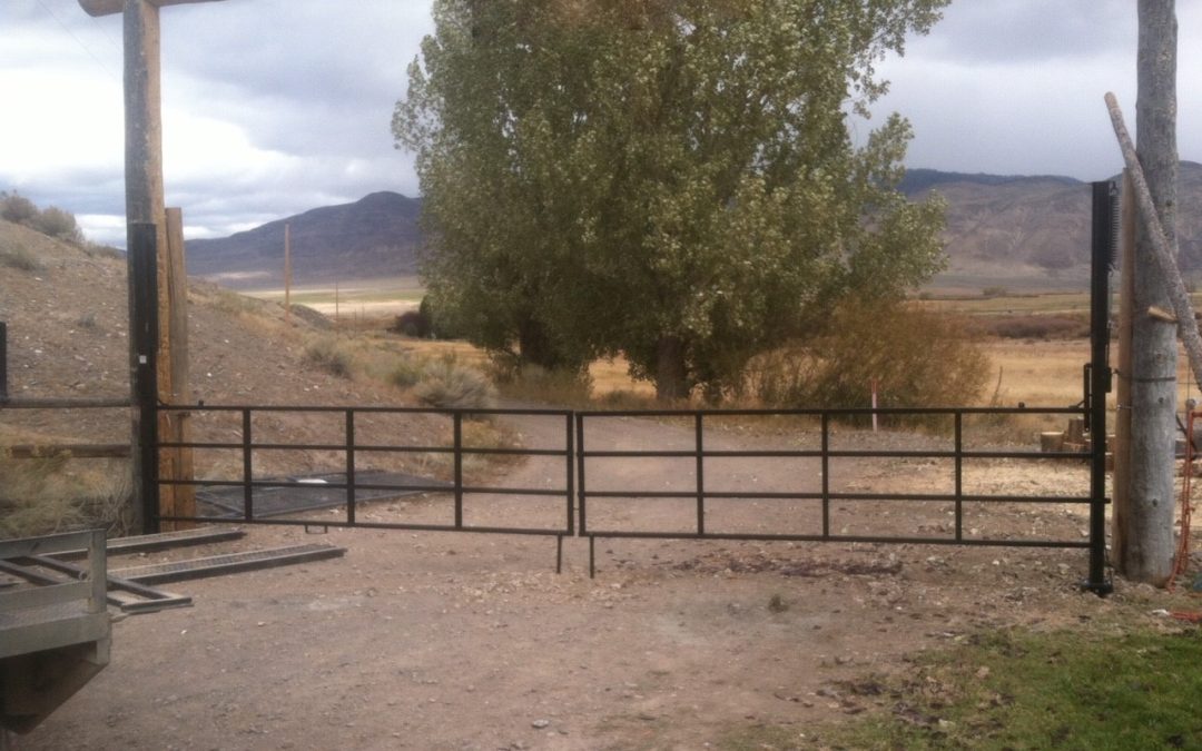 KEG Gates™Vertical lift entry gatesRiver valley 2