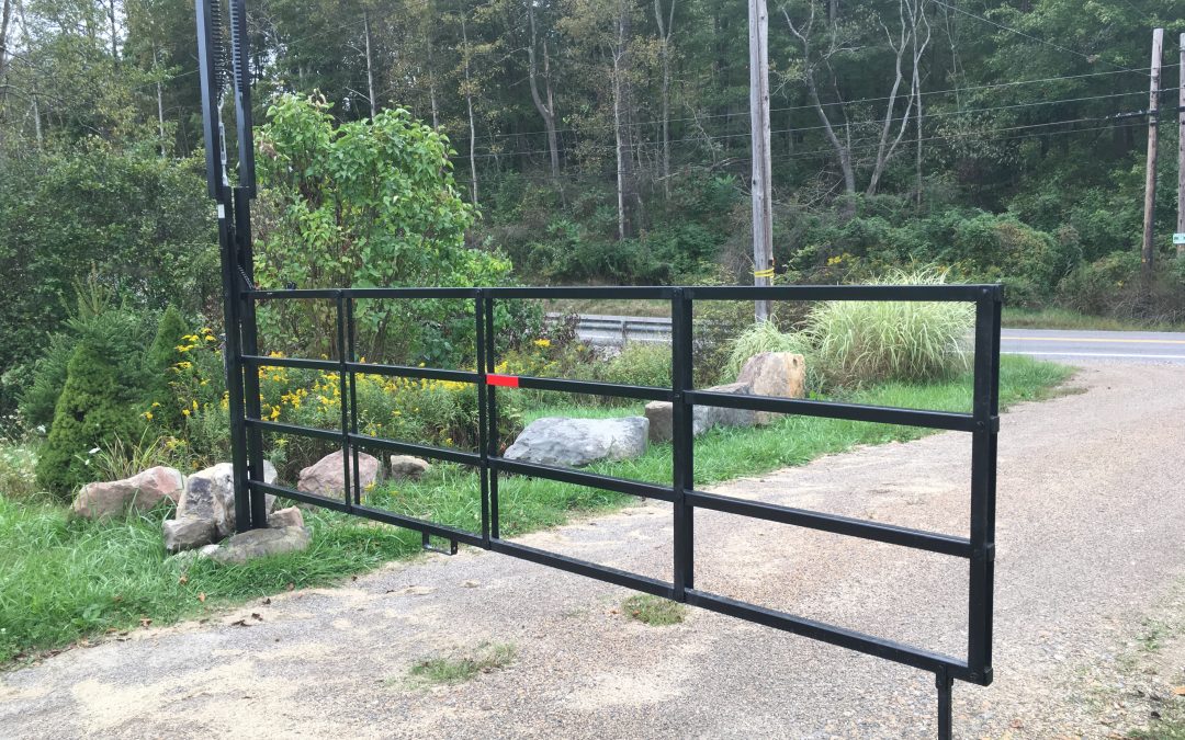 KEG Gates™Vertical lift entry gatesClosed 12 foot KEG gate close up